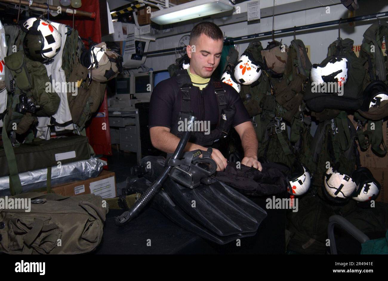 US Navy Aviation Warfare Operator Stock Photo - Alamy