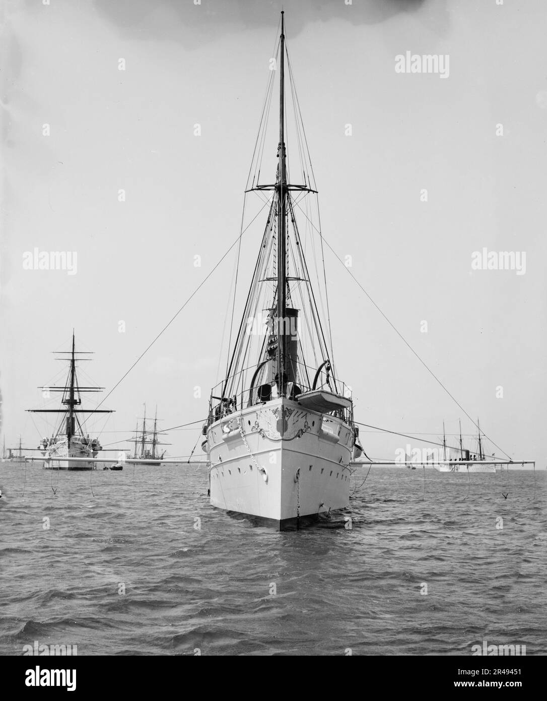 Uss dolphin hi-res stock photography and images - Alamy