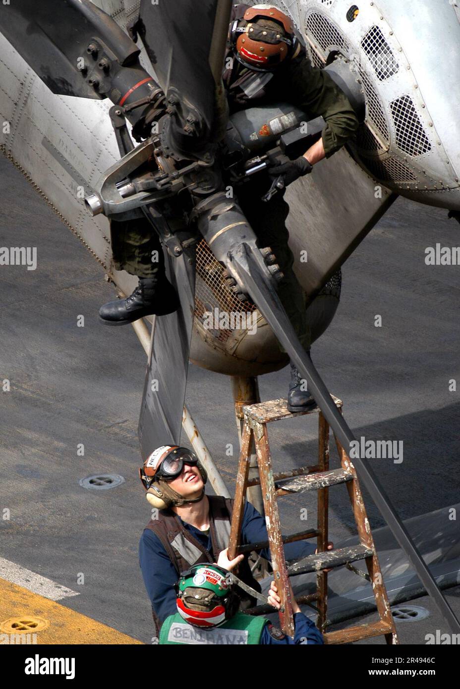 US Navy Marine Aviation Maintenance Stock Photo - Alamy
