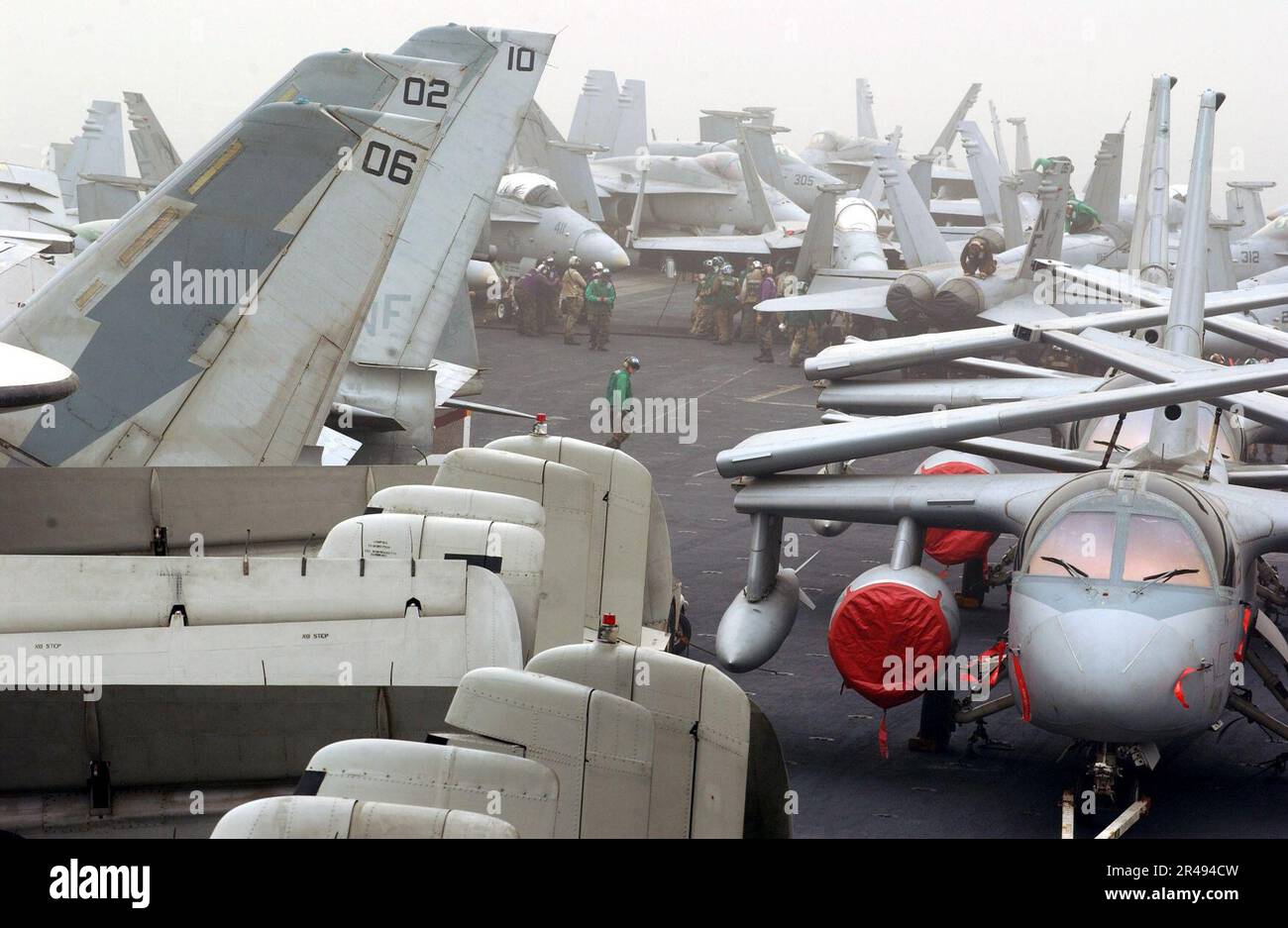 US Navy Visibility on the flight deck aboard the aircraft carrier USS ...