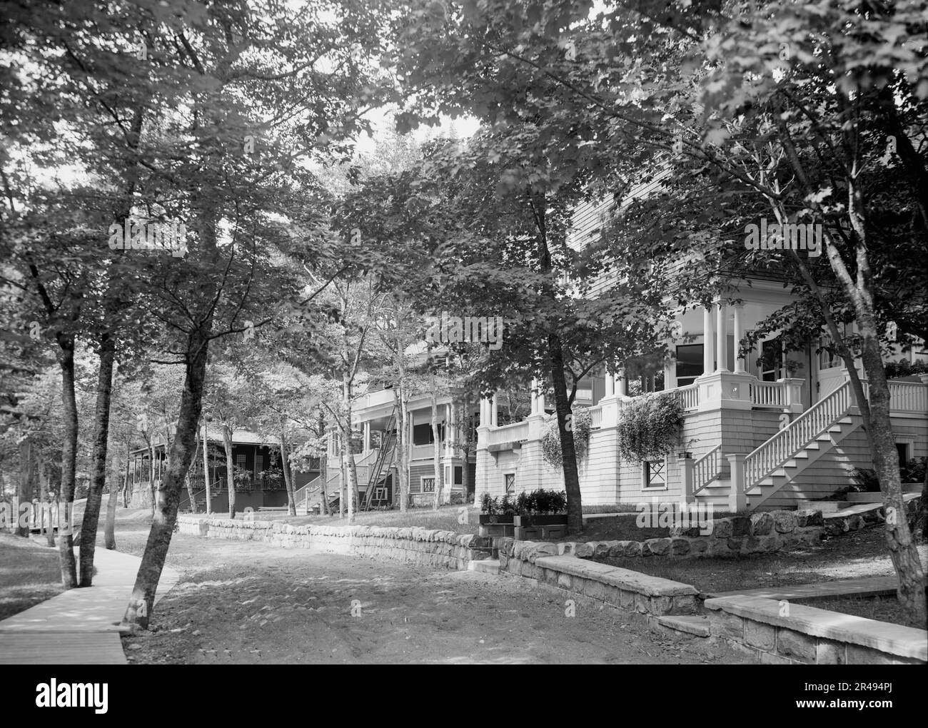 Seaside cottages Black and White Stock Photos & Images - Alamy