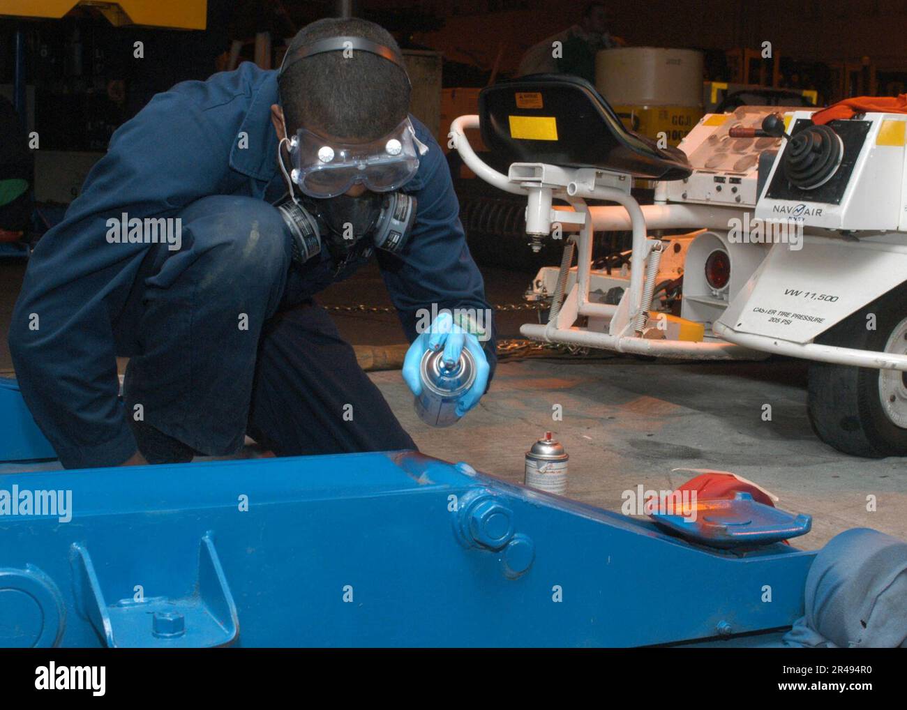 Aviation support equipment technician hi-res stock photography and ...