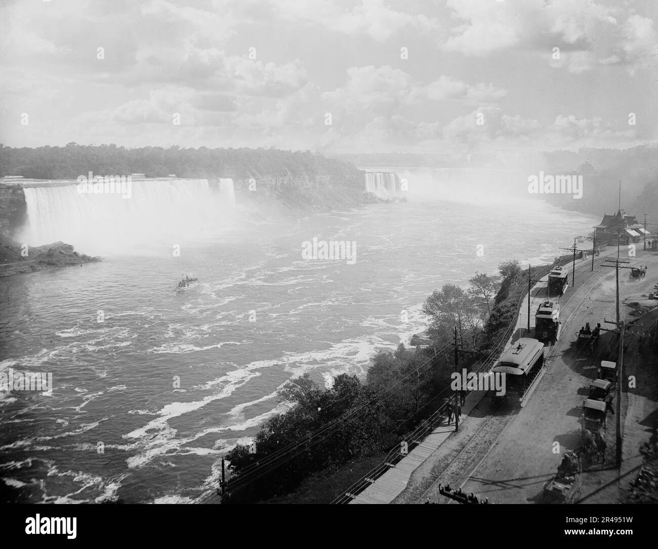 Niagara Falls from the Canadian shore [with Niagara Gorge Railroad ...