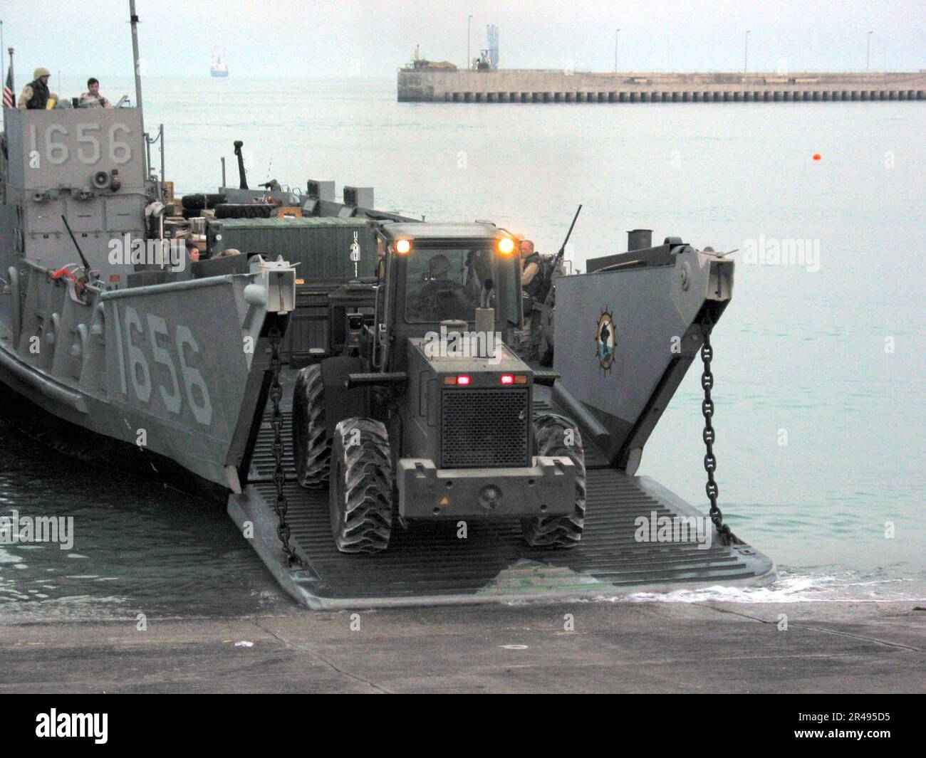 US Navy U.S. Army personnel assigned to the 567th Transportation ...
