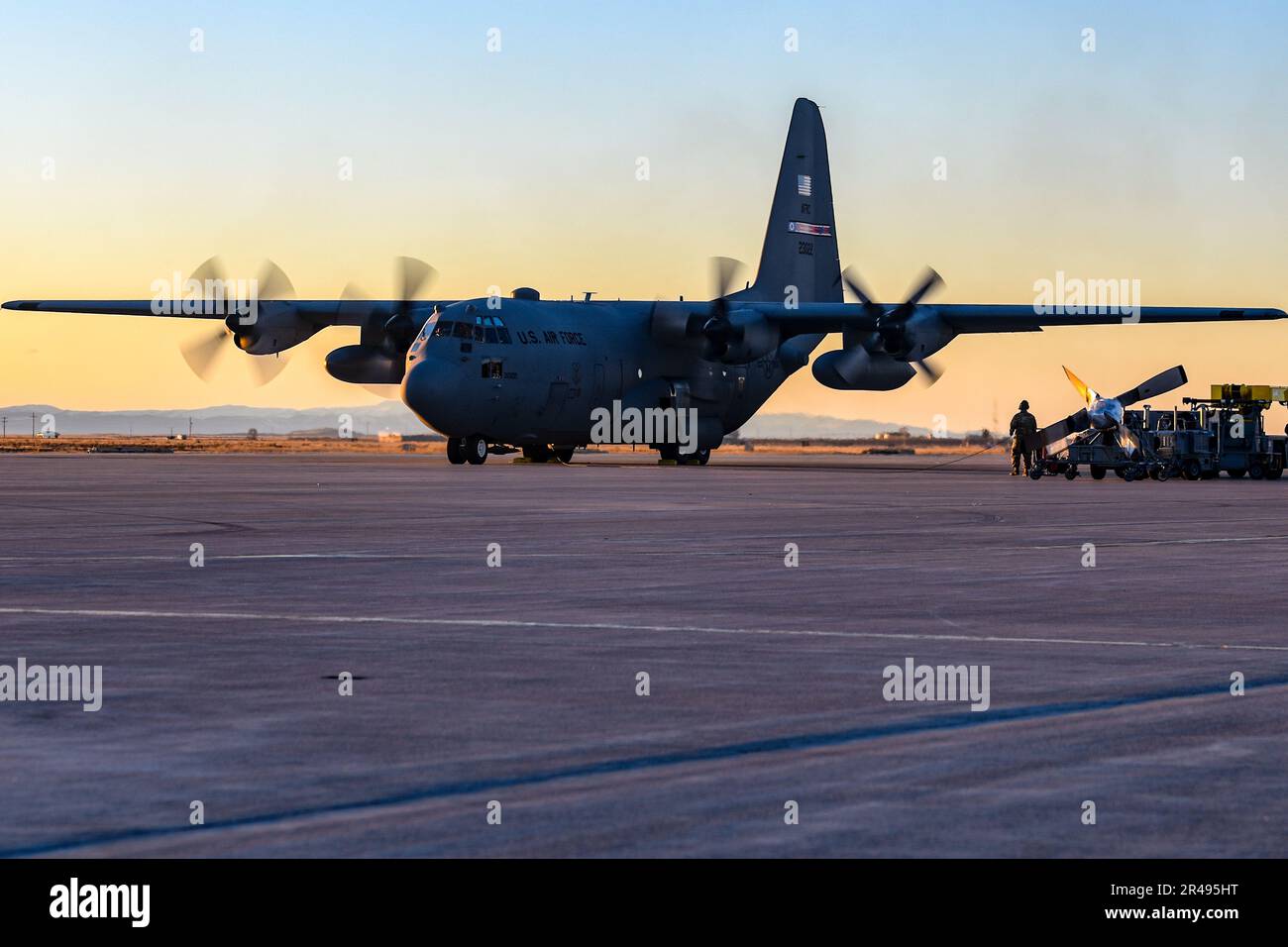 Aerospace propulsion technicians assigned to the 910th Aircraft Maintenance Squadron run an ...