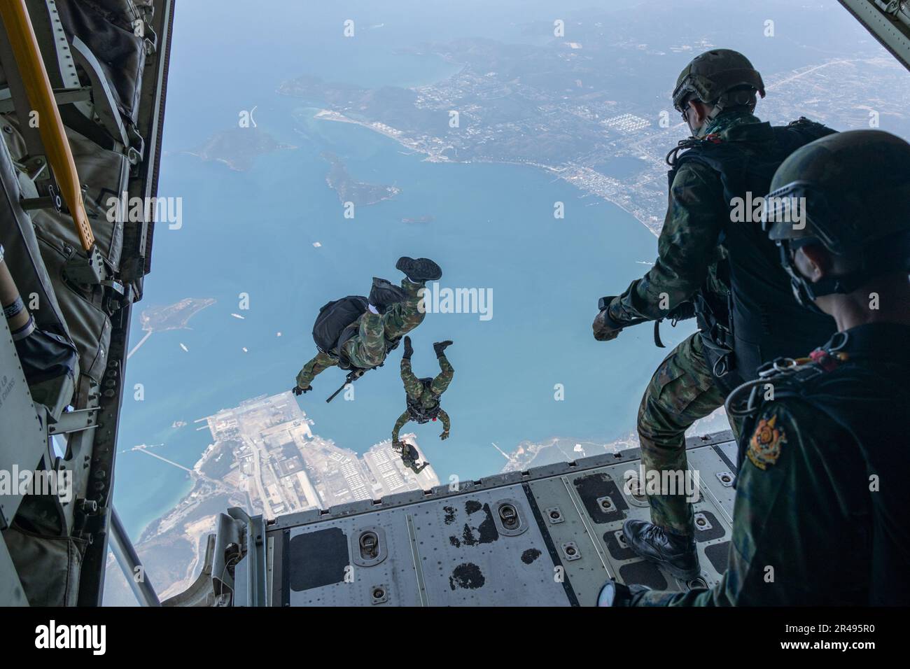 Royal Thai Reconnaissance Marines jump from a KC-130 with U.S. Marines ...