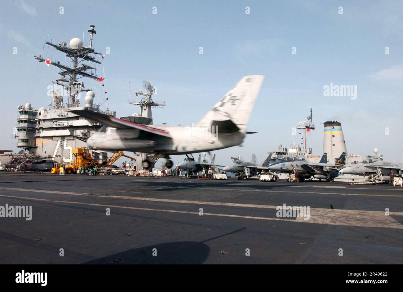 US Navy An S-3B Viking from the ''Checkmates'' of Sea Contro Squadron ...