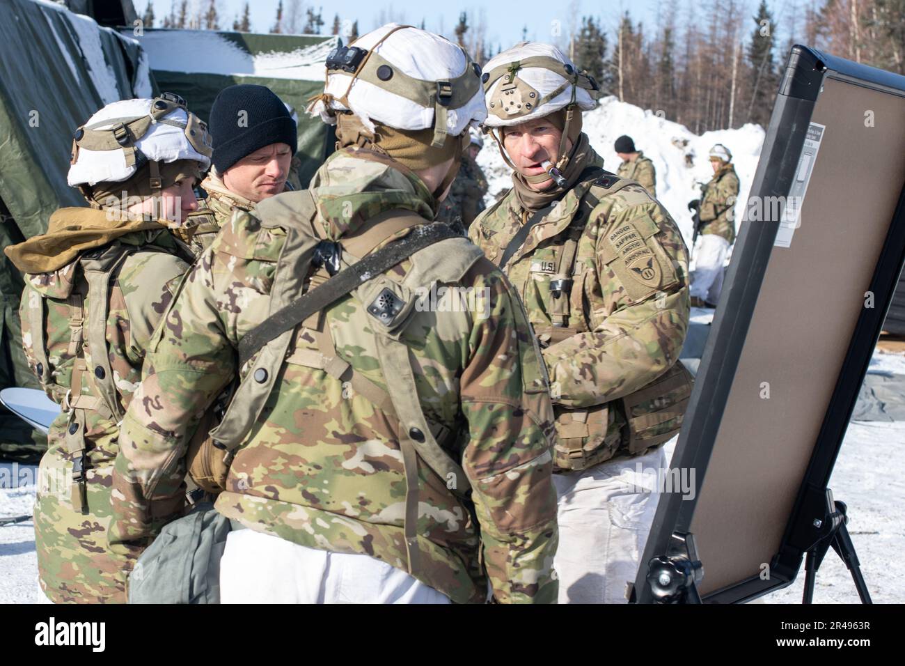 U.S. Army Soldiers assigned to the 2nd Infantry Brigade Combat Team ...