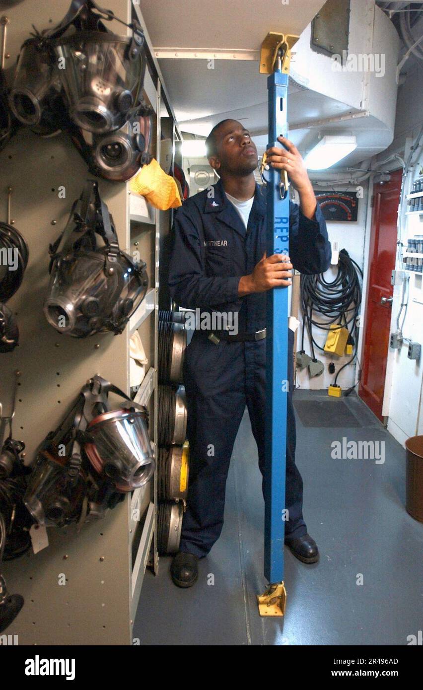 US Navy Damage Controlman Stock Photo - Alamy