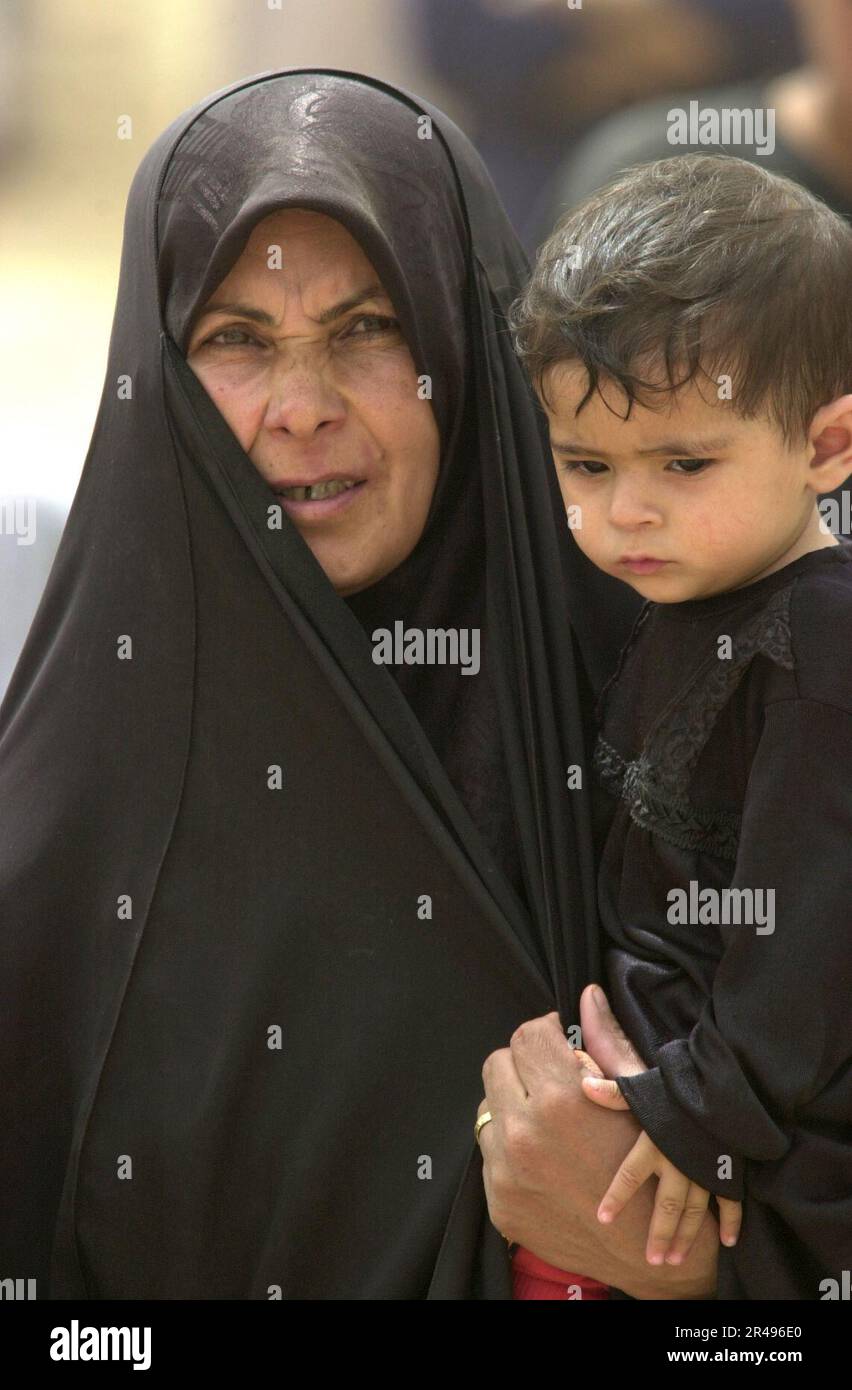 Aid distribution site hi-res stock photography and images - Alamy