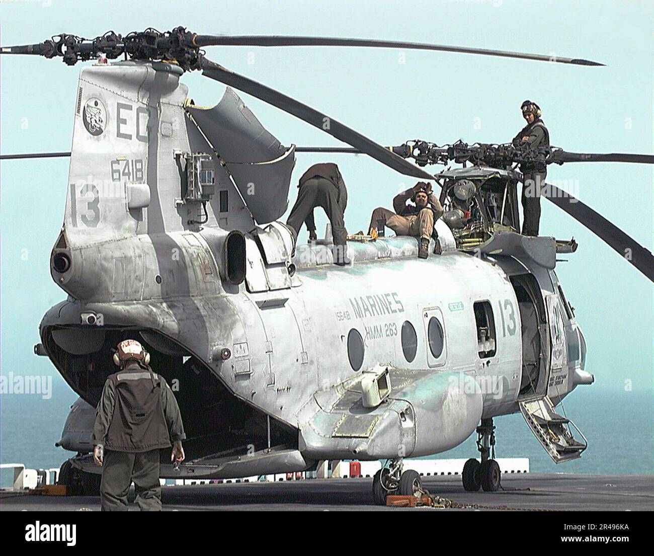 US Navy Maintenance crews from the ''Thunder Eagles'' of Marine ...