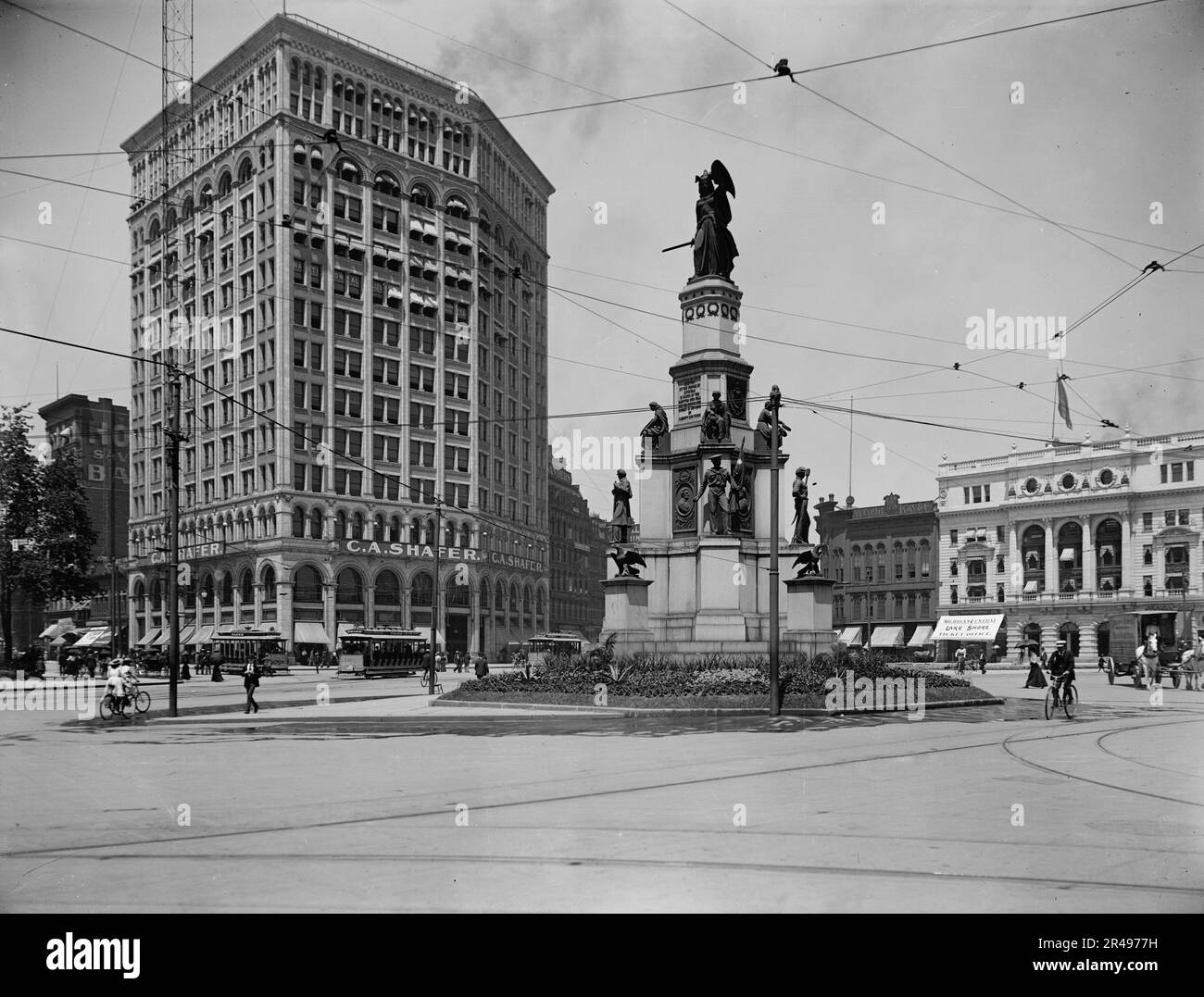 Soldiers' [and Sailors'] Monument, Detroit, between 1880 and 1899 Stock ...