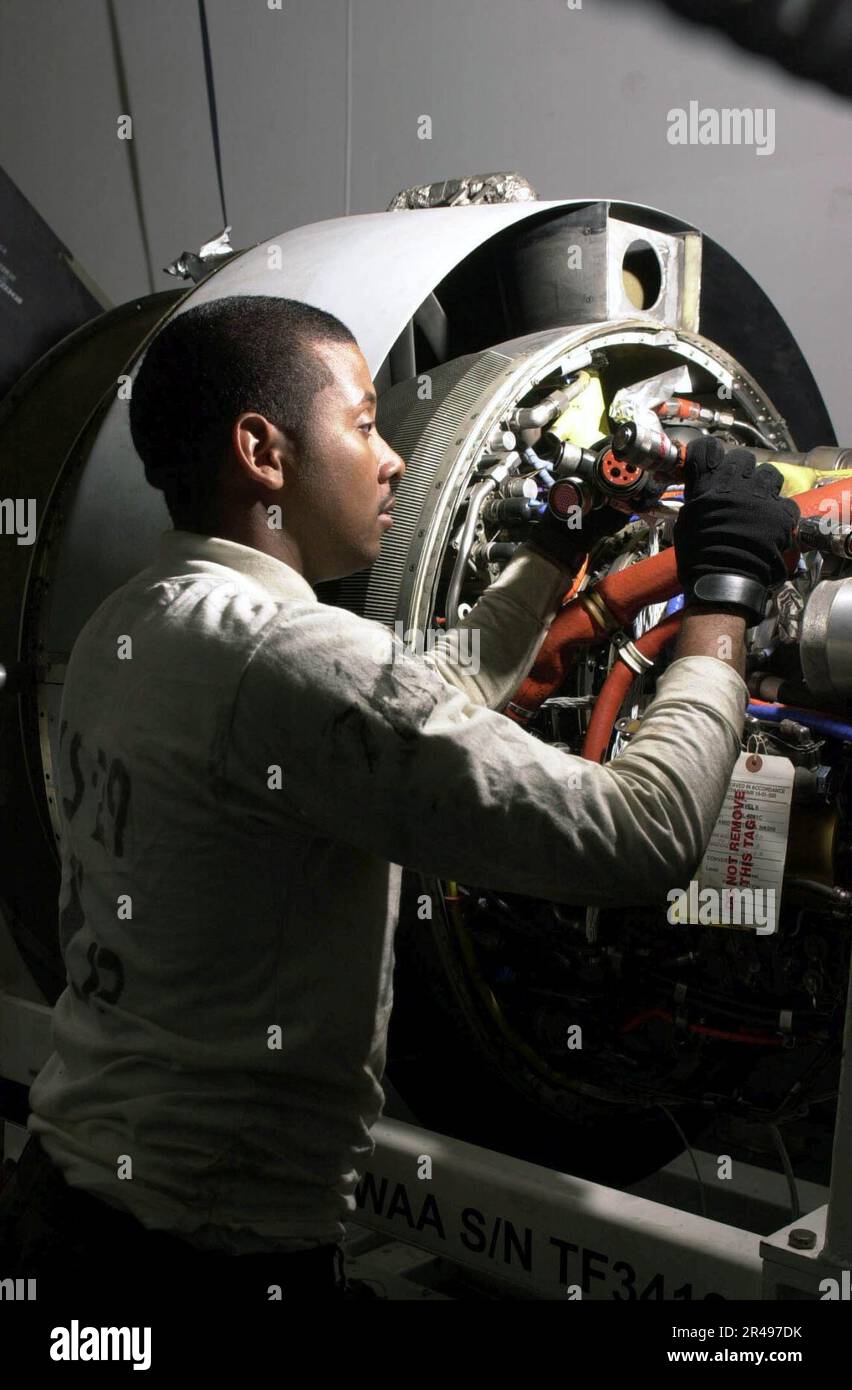 US Navy Aviation Machinist's Mate Stock Photo - Alamy