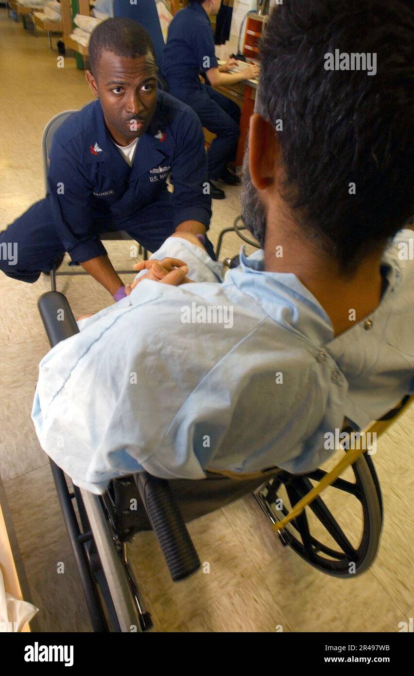 US Navy Hospital Stock Photo - Alamy
