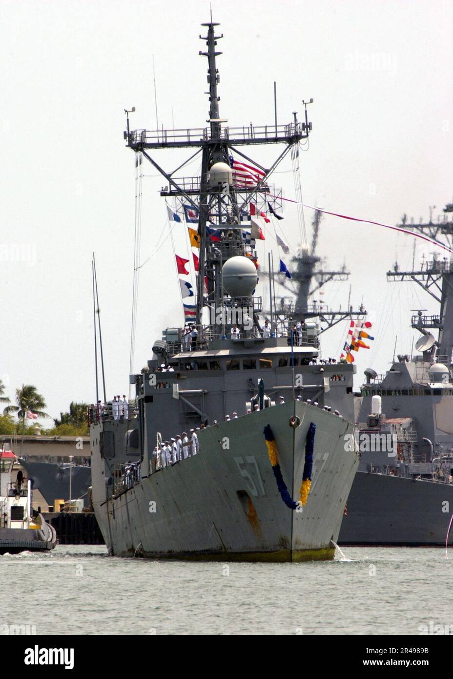 US Navy Sailors aboard the guided missile frigate USS Reuben James (FFG ...