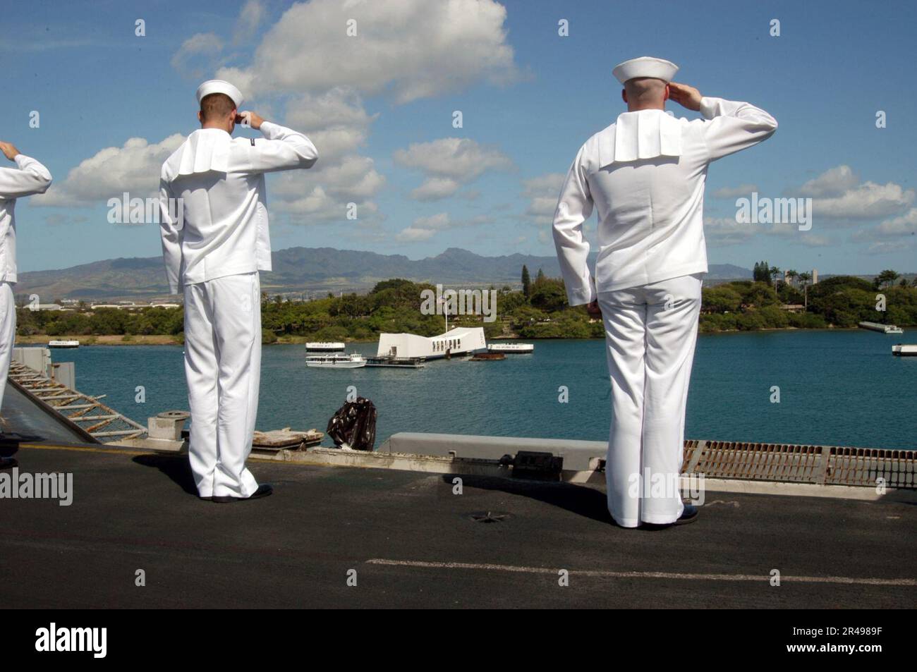 US Navy Sailors aboard USS Abraham Lincoln (CVN 72) render honors to ...
