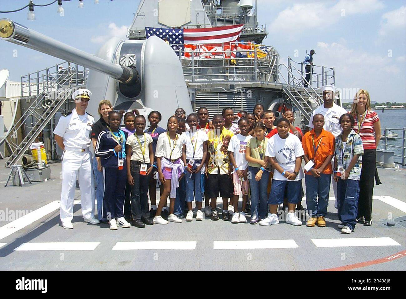 US Navy Students from Park Lake Elementary School in Ft. Lauderdale ...