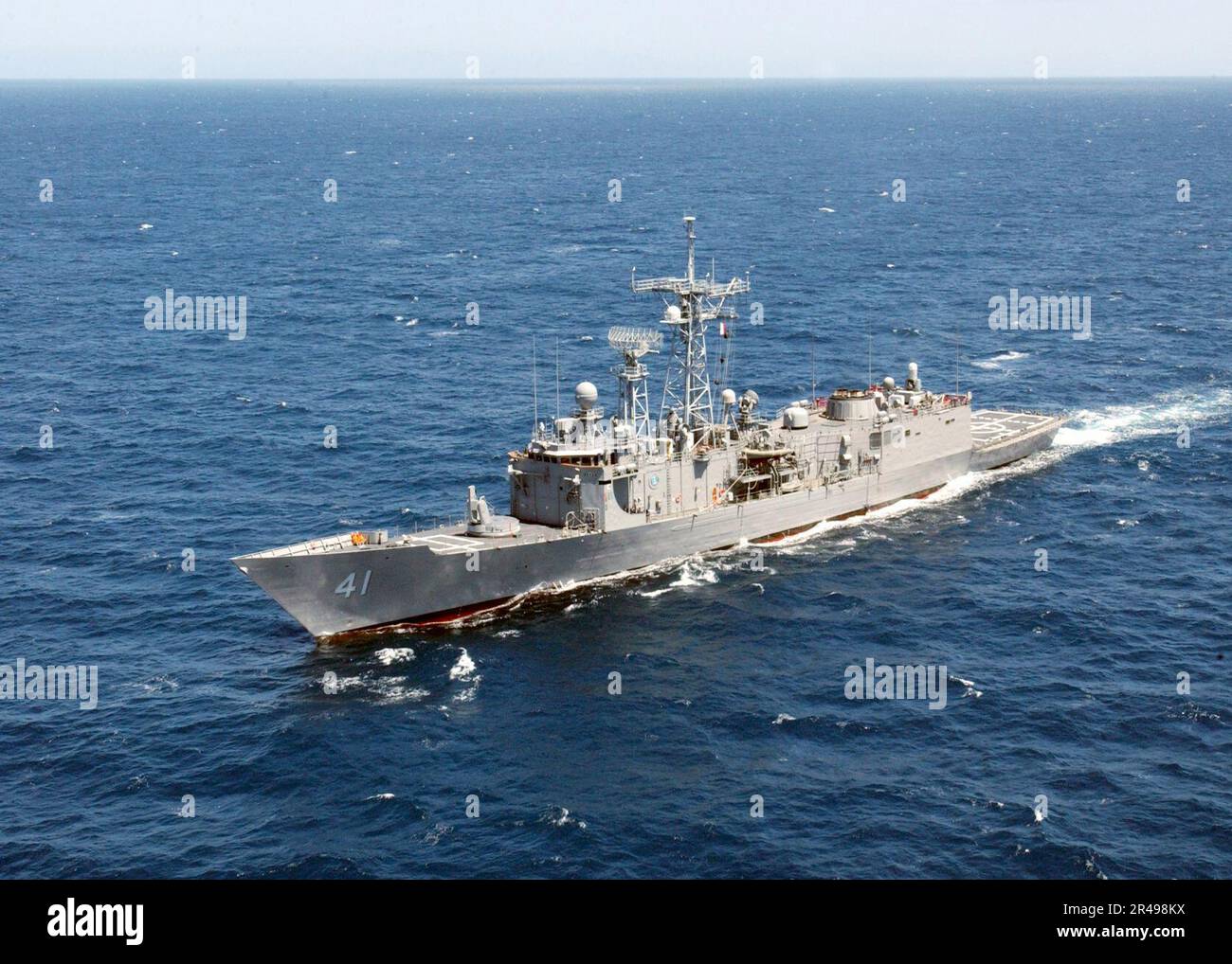 US Navy The guided missile frigate USS McClusky (FFG 41 Stock Photo - Alamy