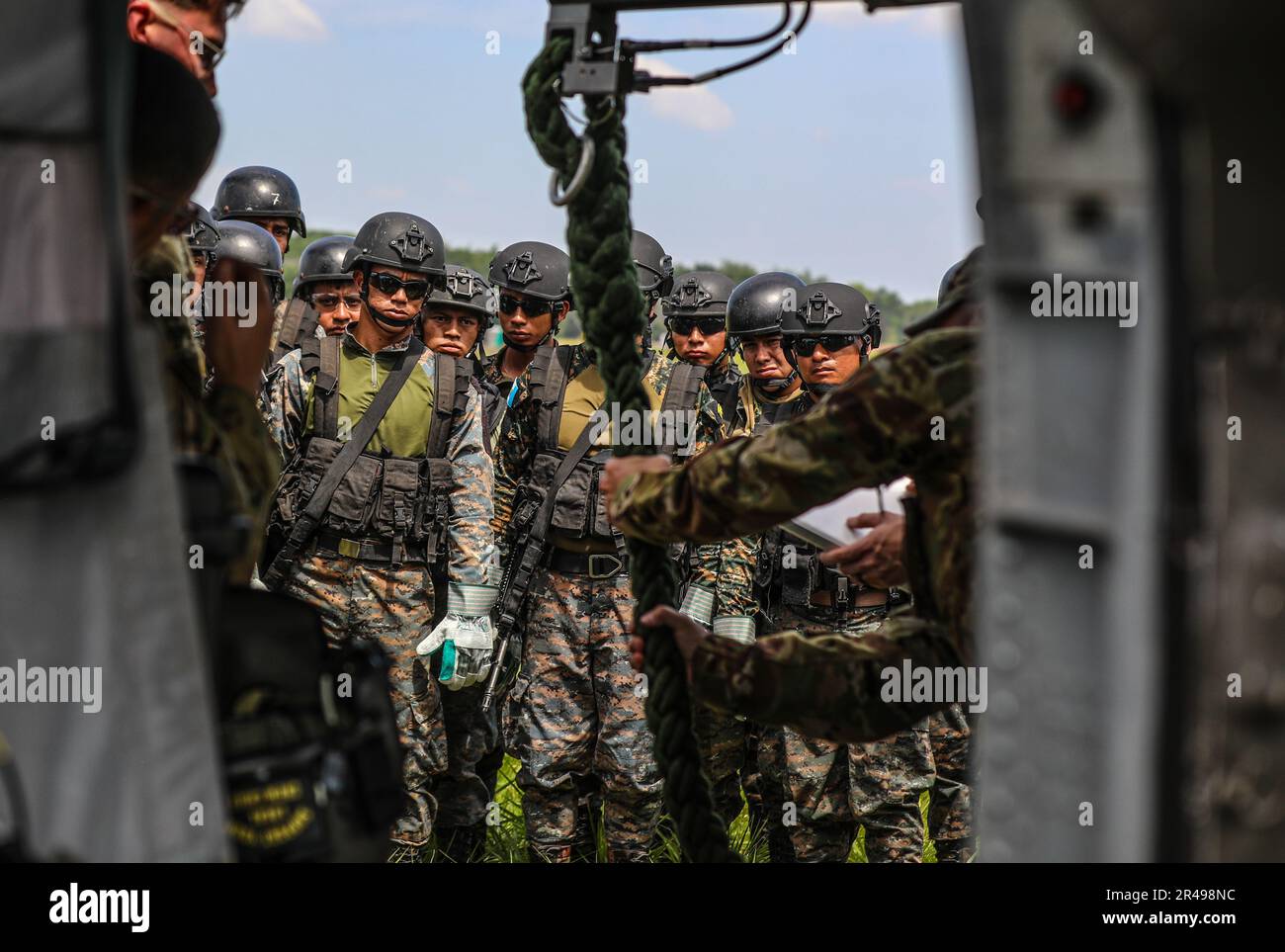 Guatemalan Naval Special Forces of Central America receive instruction ...