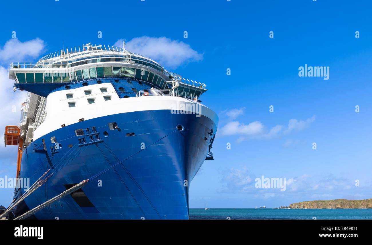 Cruise ship heading to Caribbean islands cruise vacation from Miami ...