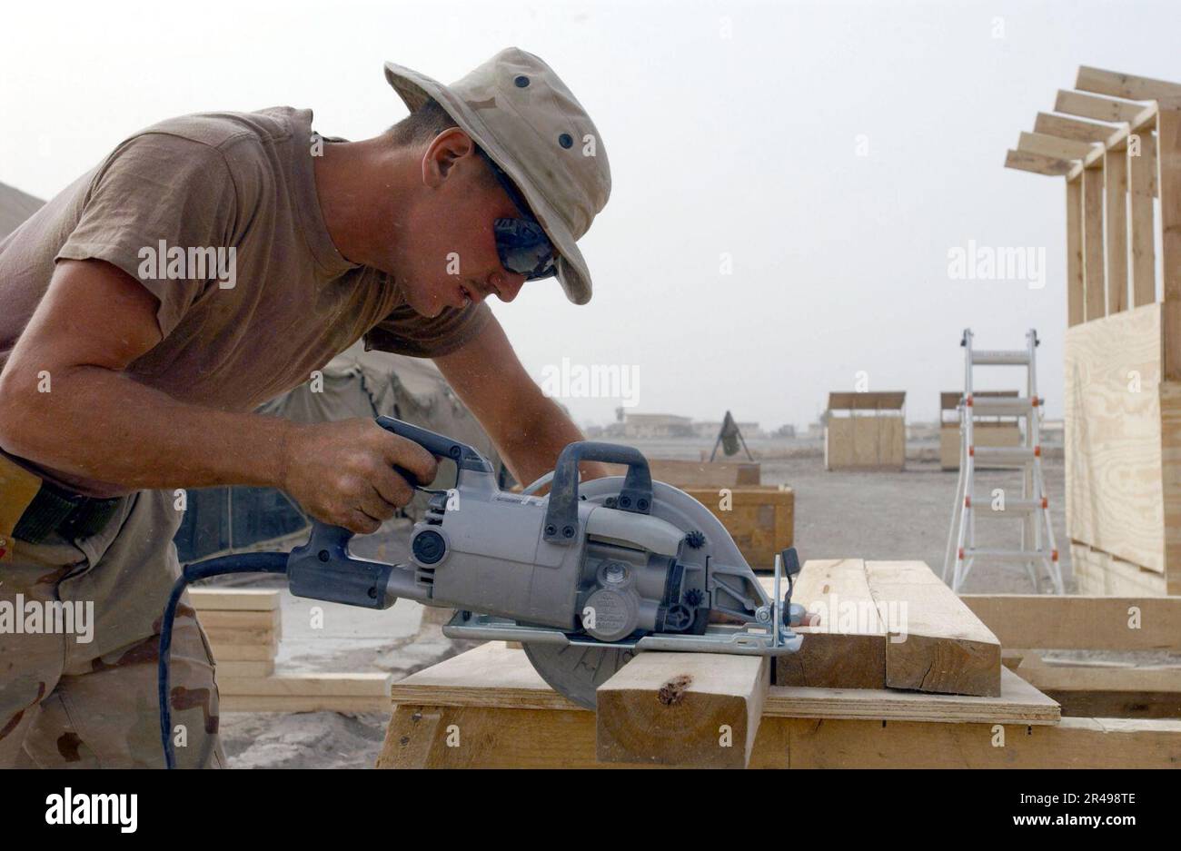US Navy Builder Constructionman Patrick Dinottia from Binghamton, N.Y ...