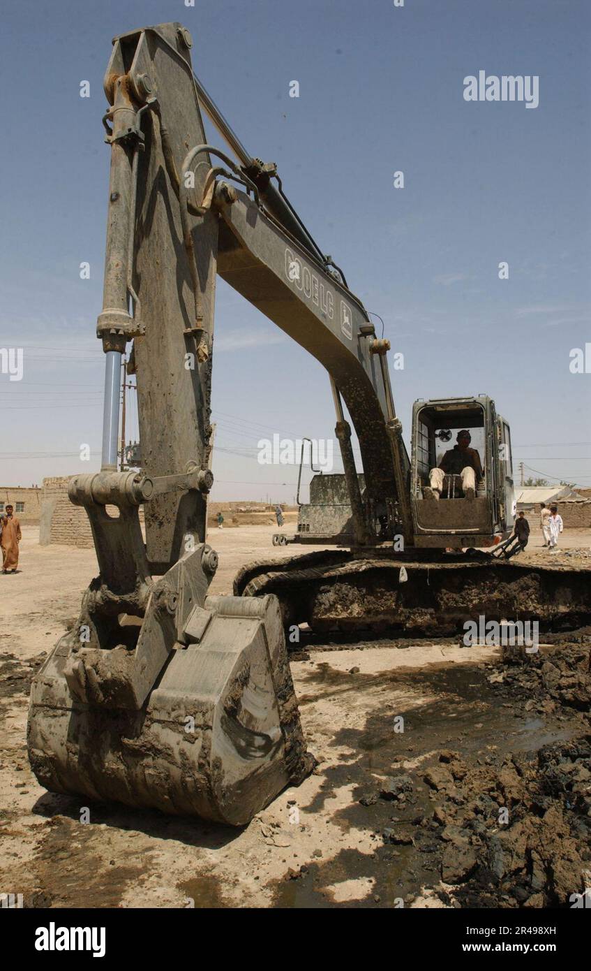 US Navy Equipment Operator Stock Photo - Alamy