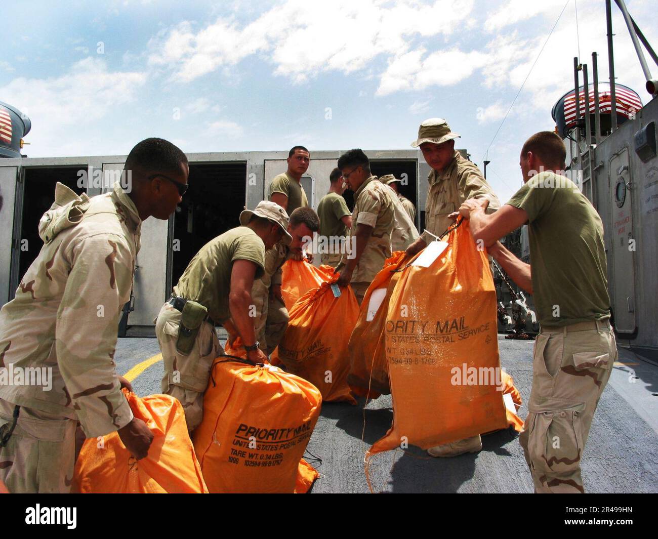 Lcac 100 hi-res stock photography and images - Alamy