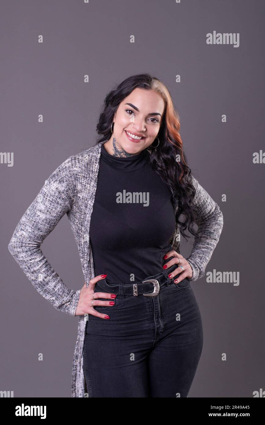 Beautiful latina hands hi-res stock photography and images - Alamy