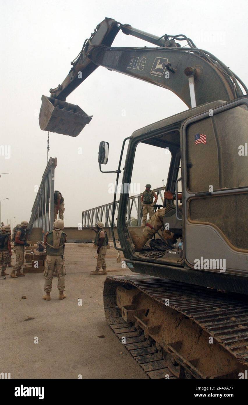 US Navy U.S. Navy Seabees attached to Naval Mobile Construction ...