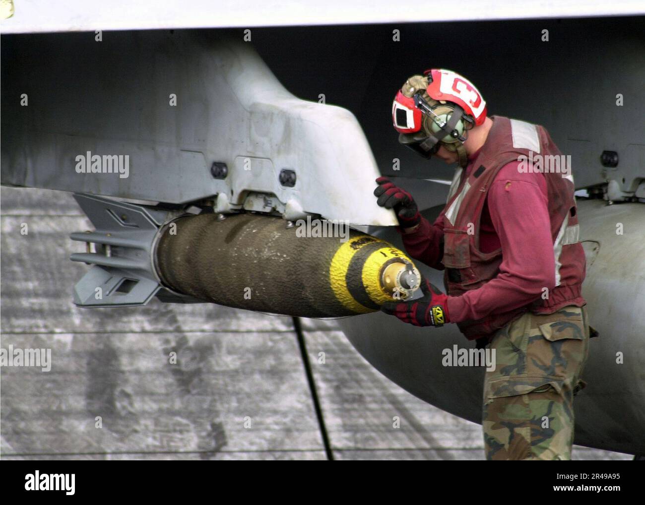 US Navy Aviation Ordnanceman Stock Photo - Alamy