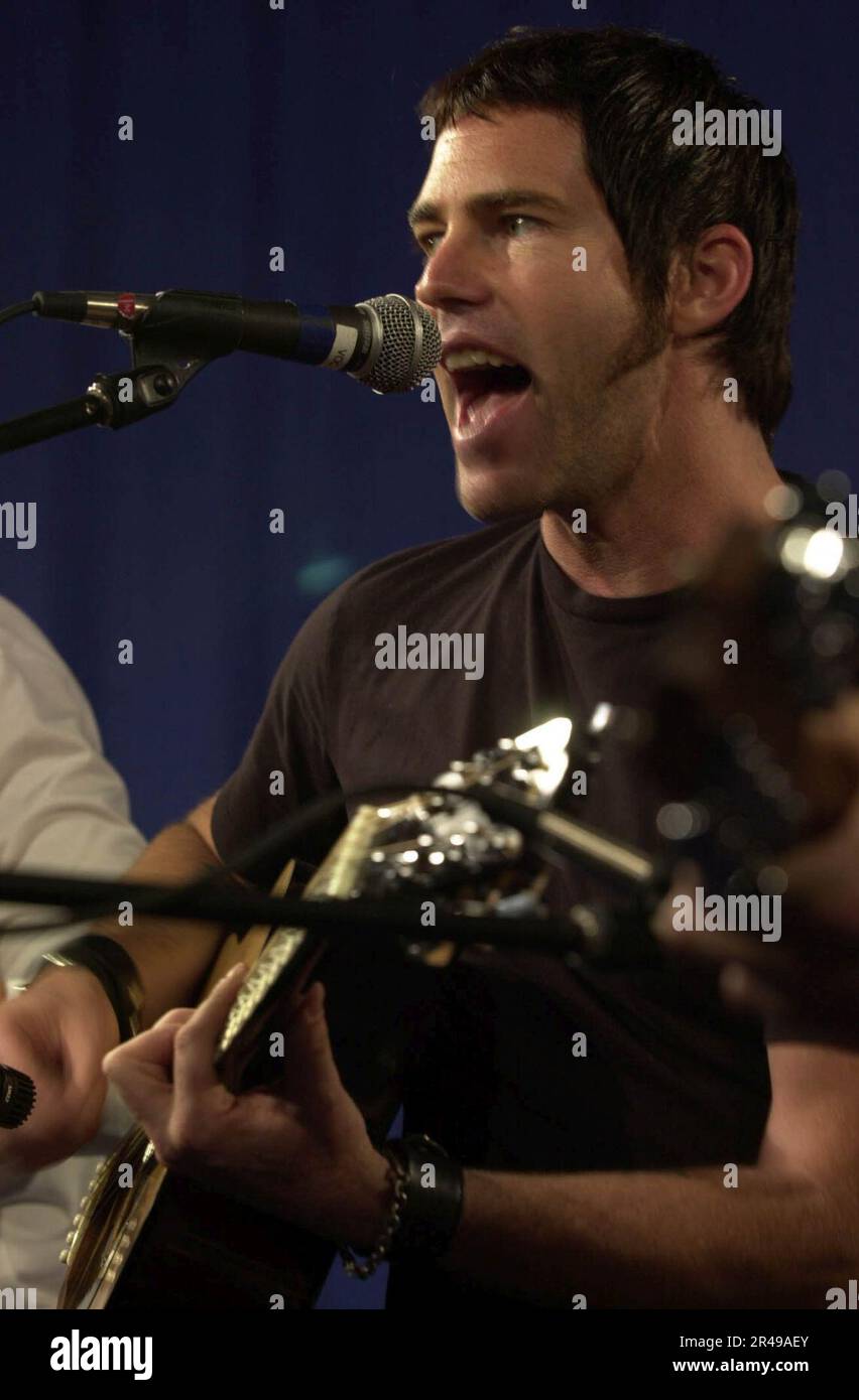 Dishwalla hi-res stock photography and images - Alamy