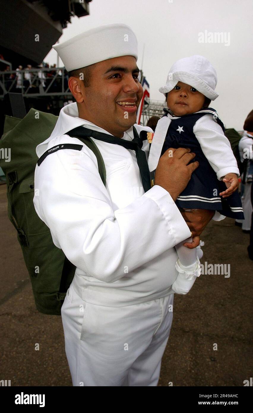 US Navy Aviation Maintenance Administrationman Stock Photo - Alamy