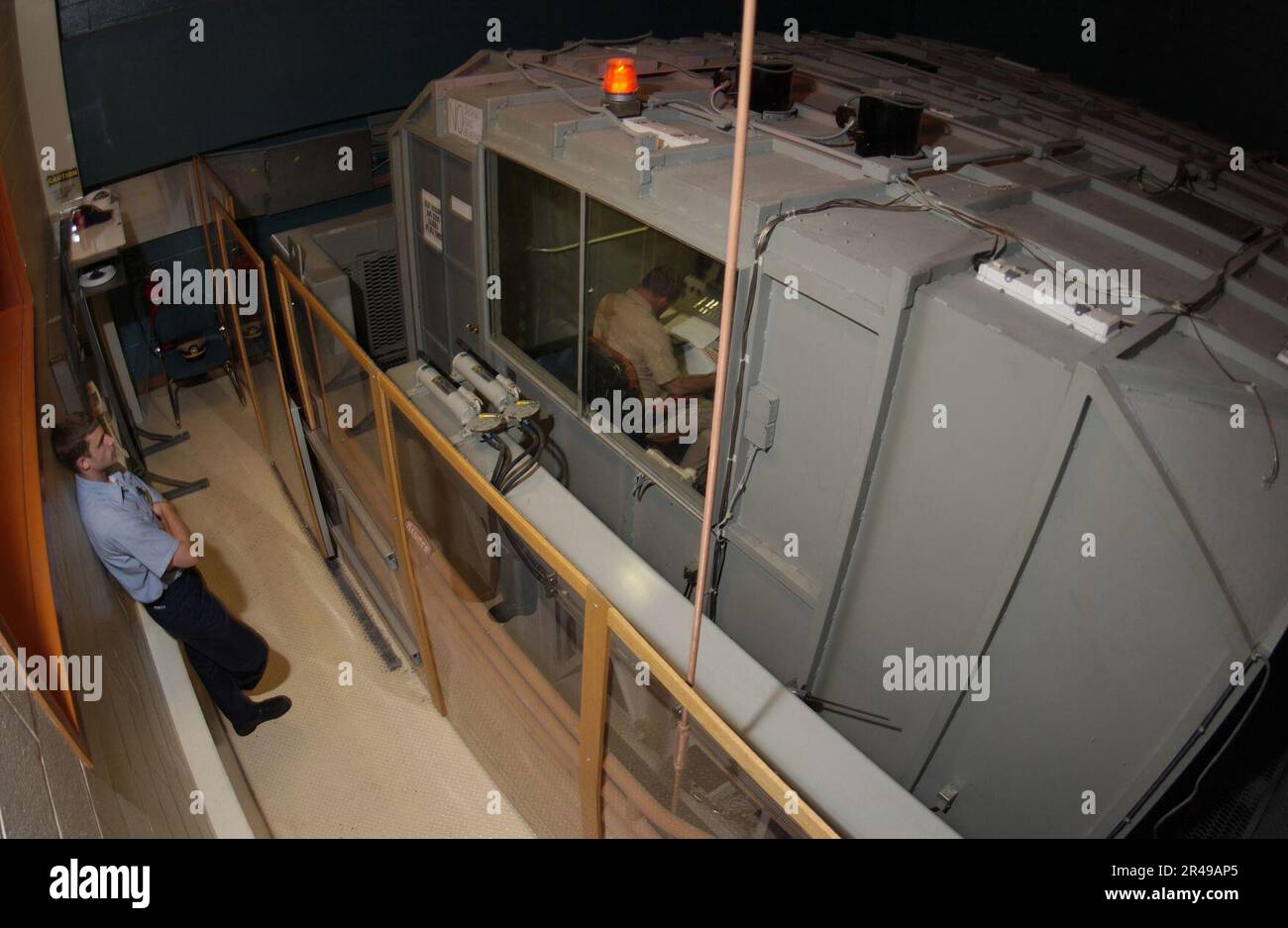 Us navy refresher training hi-res stock photography and images - Alamy