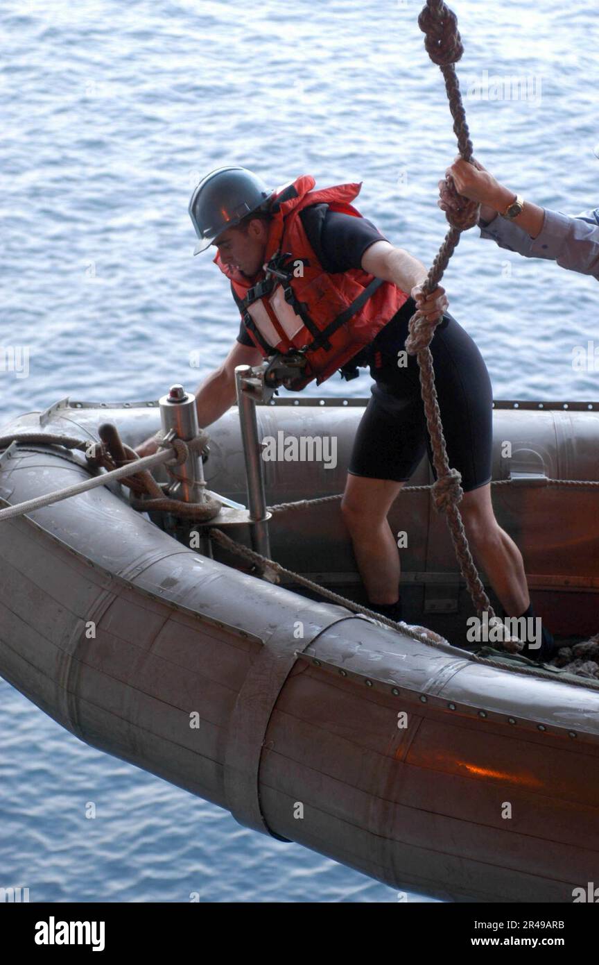 US Navy Boatswain's Mate Stock Photo - Alamy