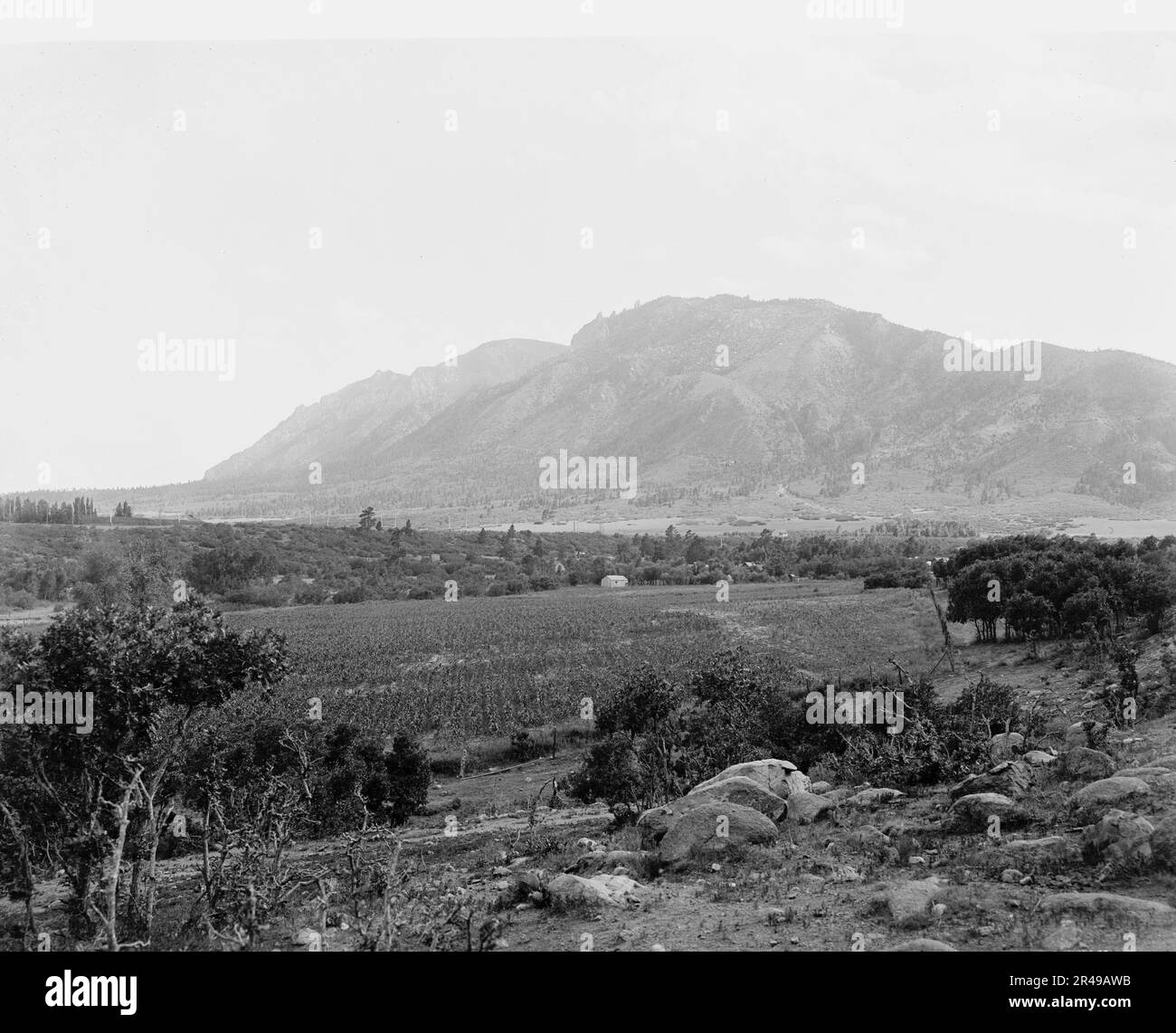 Cheyenne mountain el paso colorado Black and White Stock Photos ...