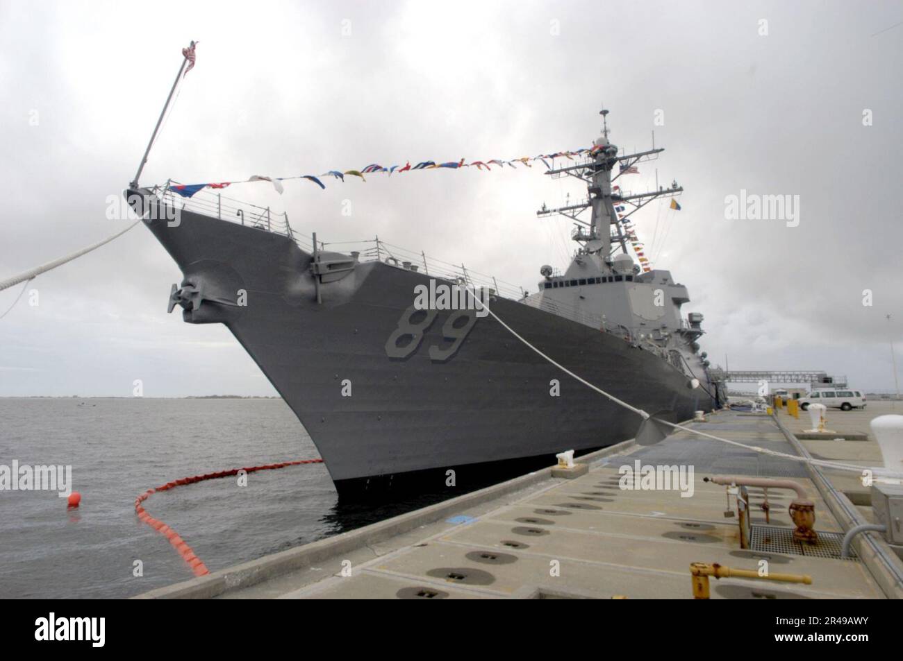 US Navy The Pre-commissioning Unit (PCU) Mustin (DDG 89) is berthed at ...