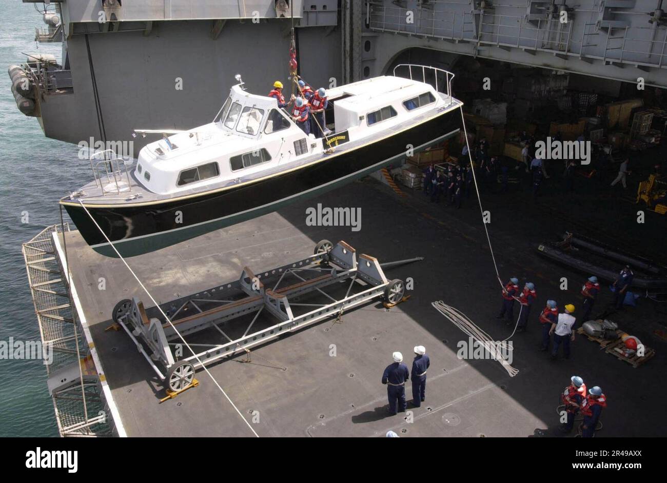 US Navy Sailors assigned to Deck Department aboard USS Nimitz (CVN 68 ...