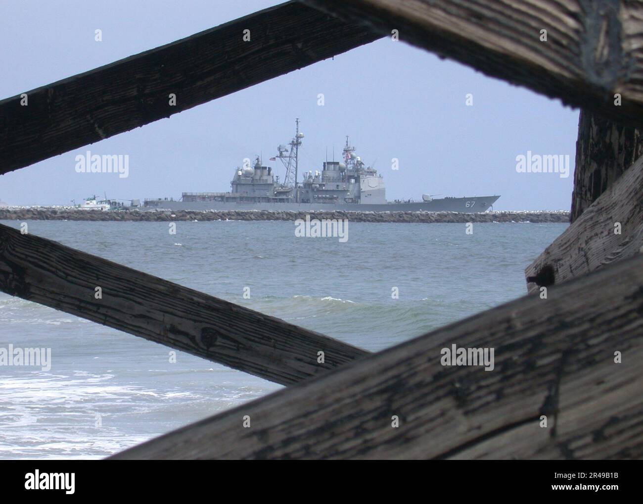 US Navy The Aegis-class cruiser USS Shiloh (CG 67) departs Naval Weapons Station (NWS) Seal ...