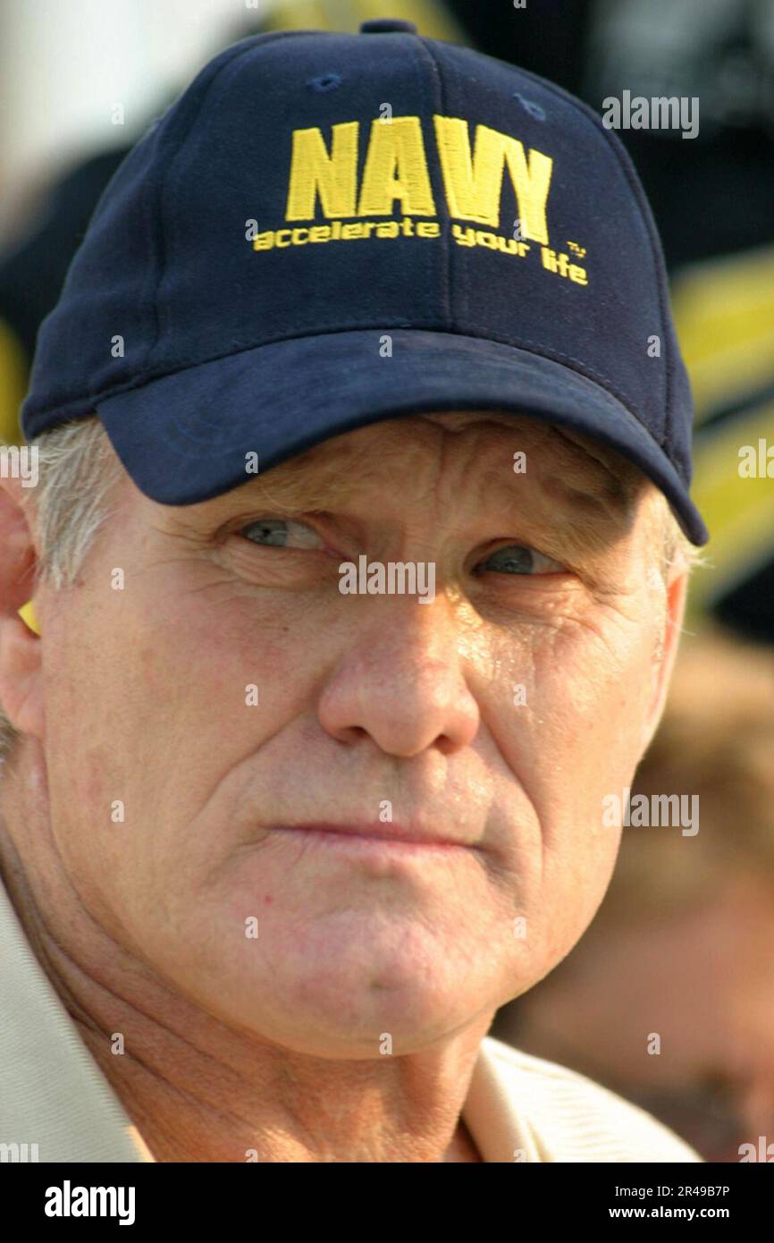 US Navy Terry Bradshaw is helping in the debut of the U.S. Navy ...