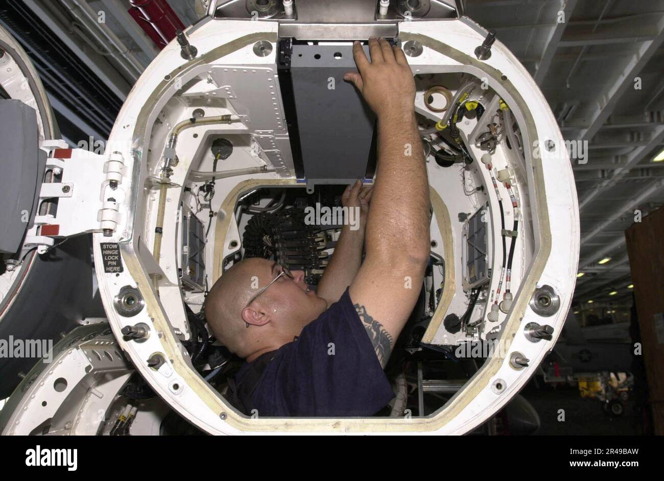 US Navy Aviation Electronics Technician Stock Photo - Alamy