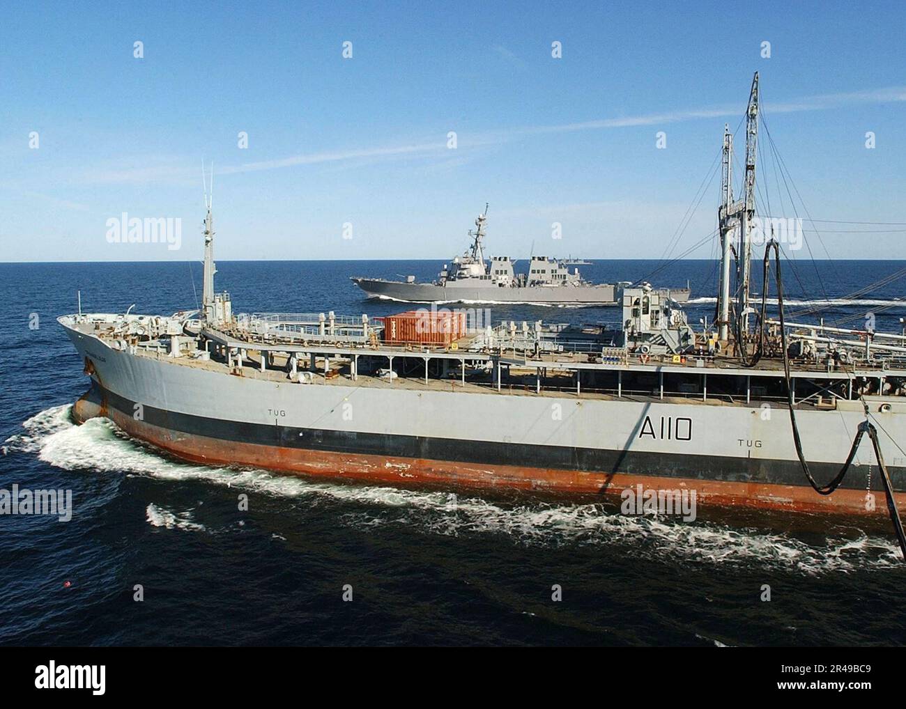US Navy The Arleigh Burke-class, guided missile destroyer USS Ross (DDG ...