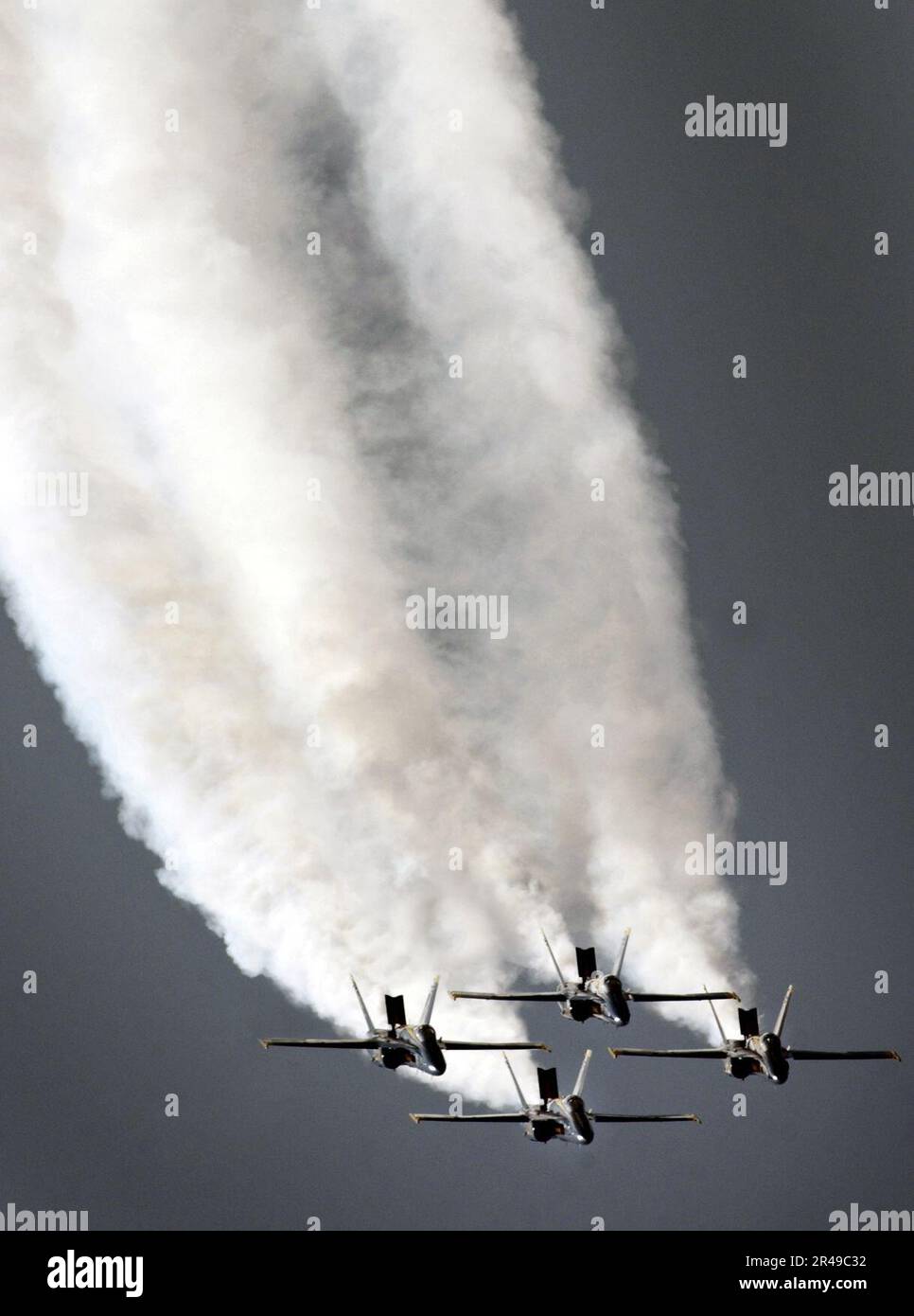US Navy The U.S. Navy's Flight Demonstration Team, Blue Angels soar ...