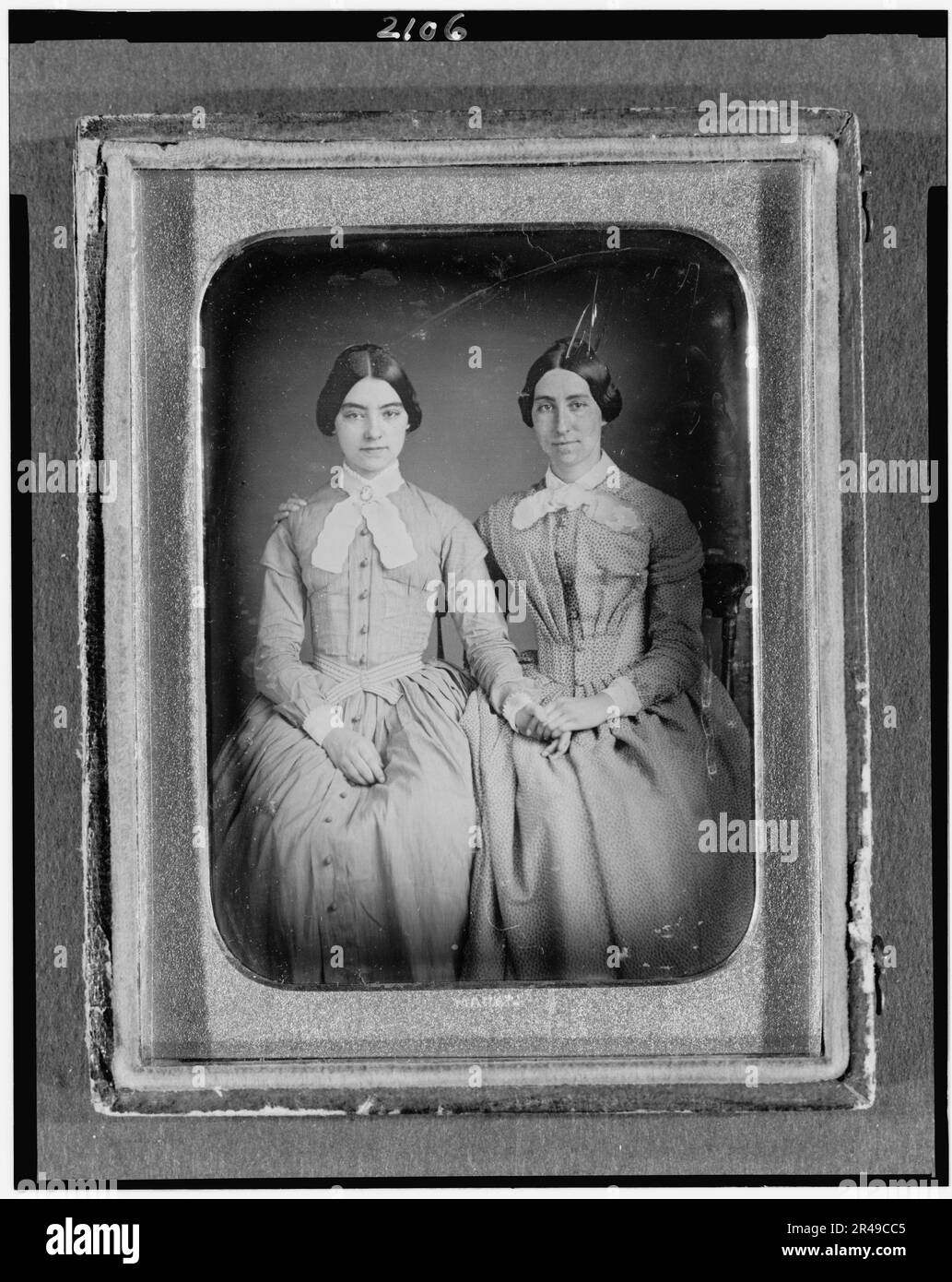 Daguerreotype two portraits hi-res stock photography and images - Alamy
