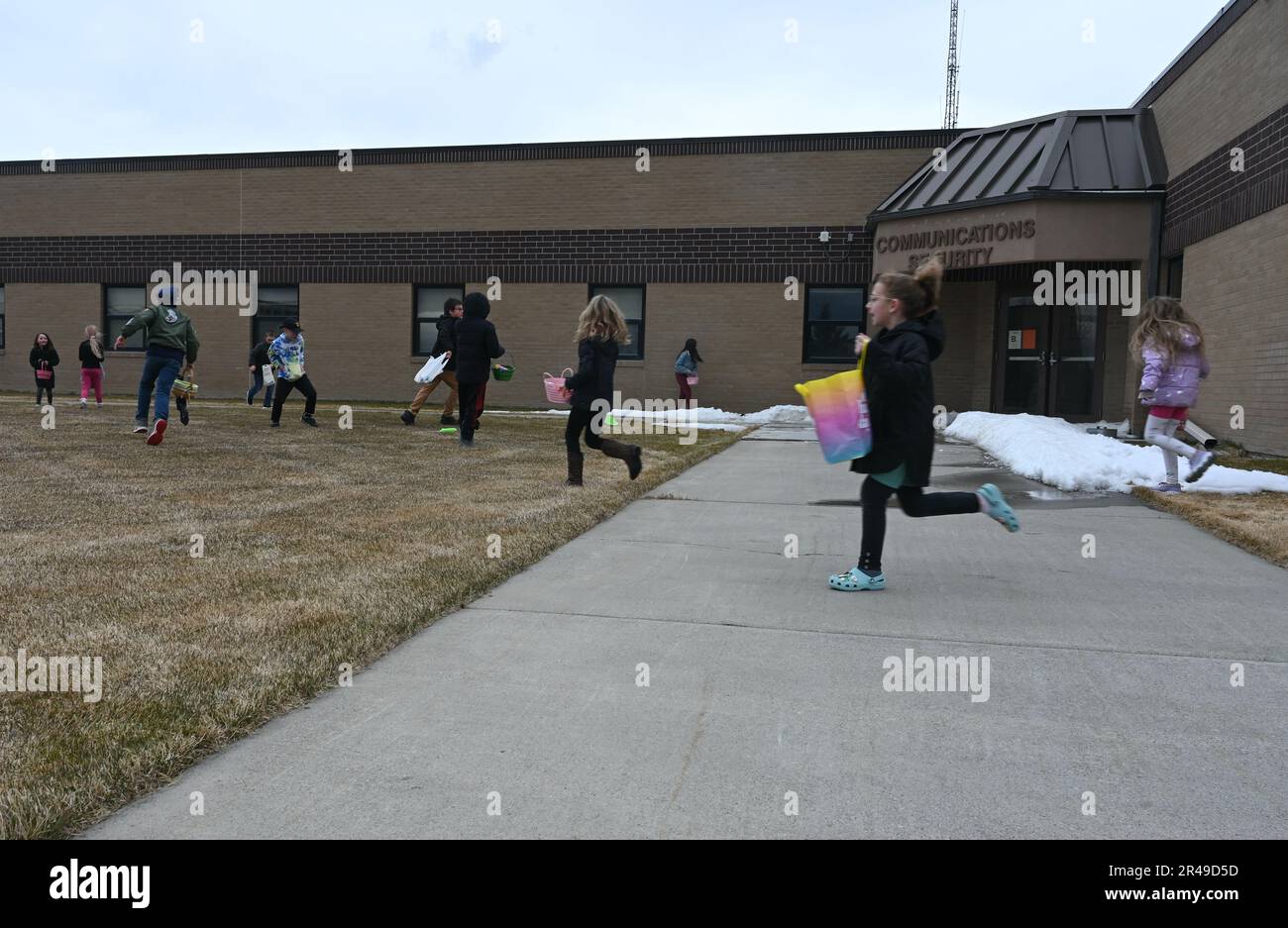 Children of the members of the 120th Airlift Wing go Easter egg hunting ...