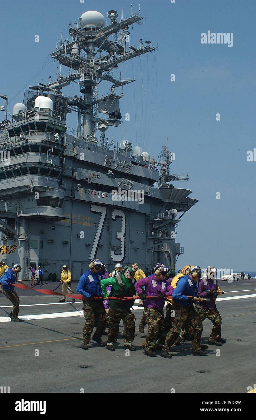 US Navy Sailors from USS George Washington (CVN 73) Air Department ...