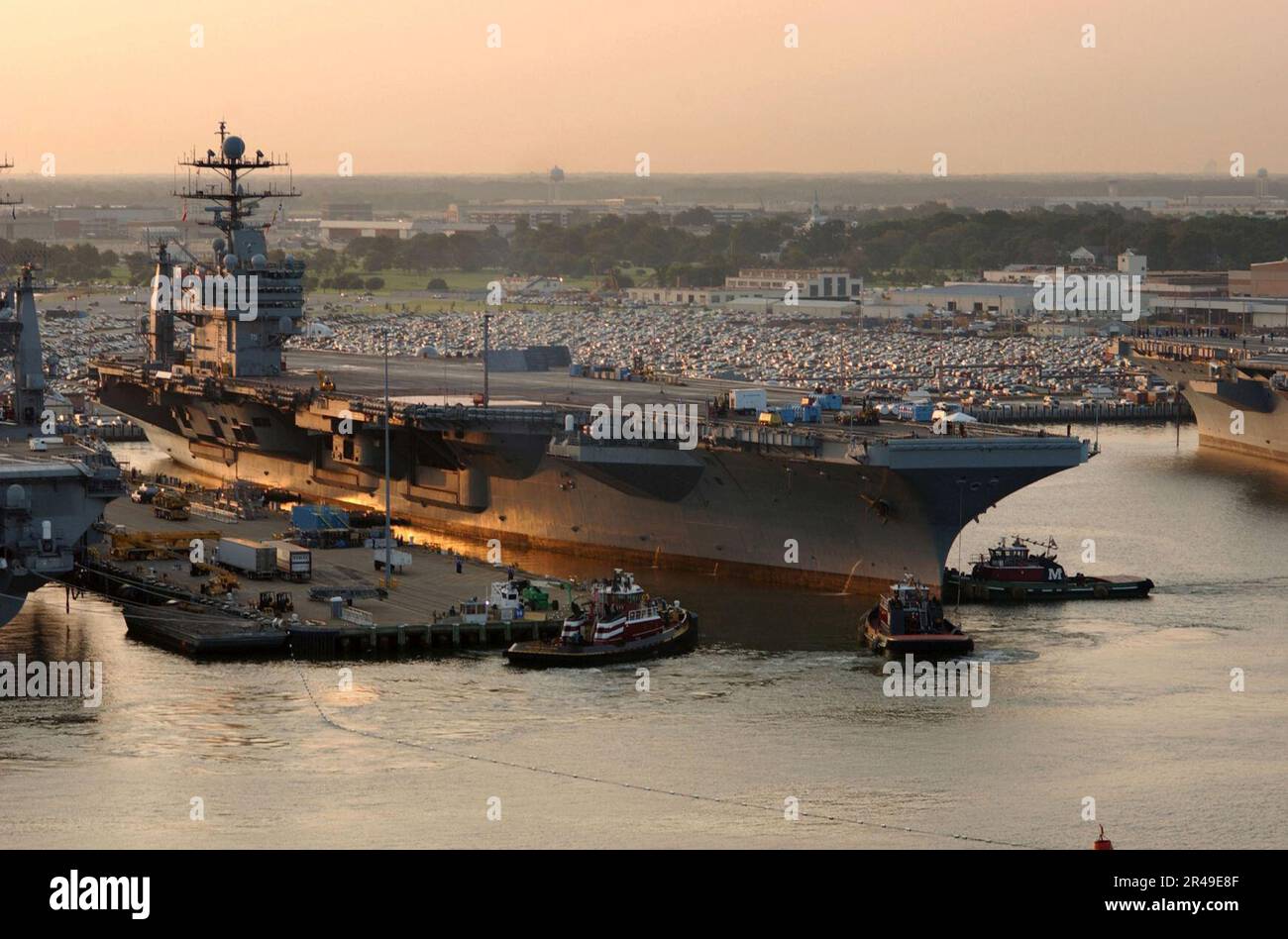 US Navy USS Harry S. Truman (CVN 75) pulls away from pier 14 Naval ...