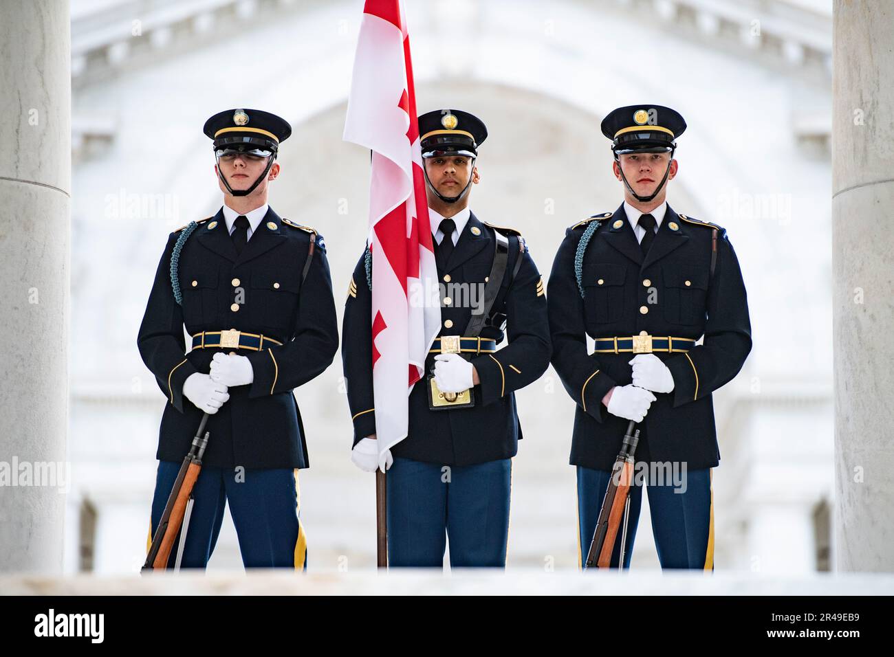 A color guard from the 3d U.S. Infantry Regiment (The Old Guard) carry ...