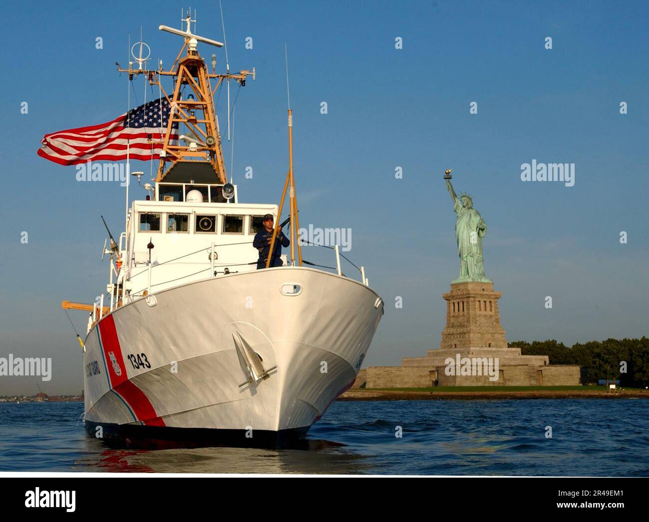 US Navy U.S. Coast Guard Cutter Bainbridge Island (WPB 1343), home ...