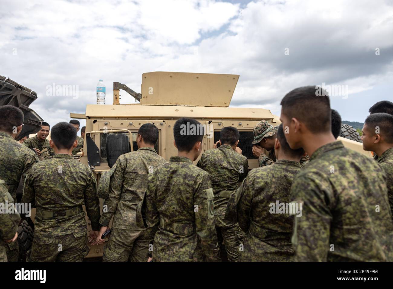 Cadets of the Philippine Army observe a U.S. Army Humvee during a tour ...