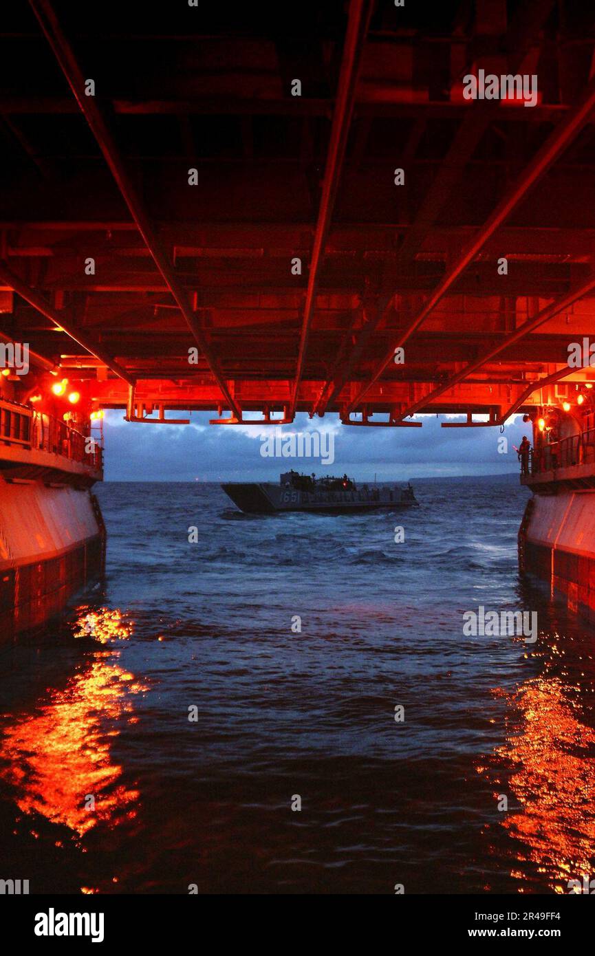 US Navy launches Landing Craft Utilities Stock Photo - Alamy